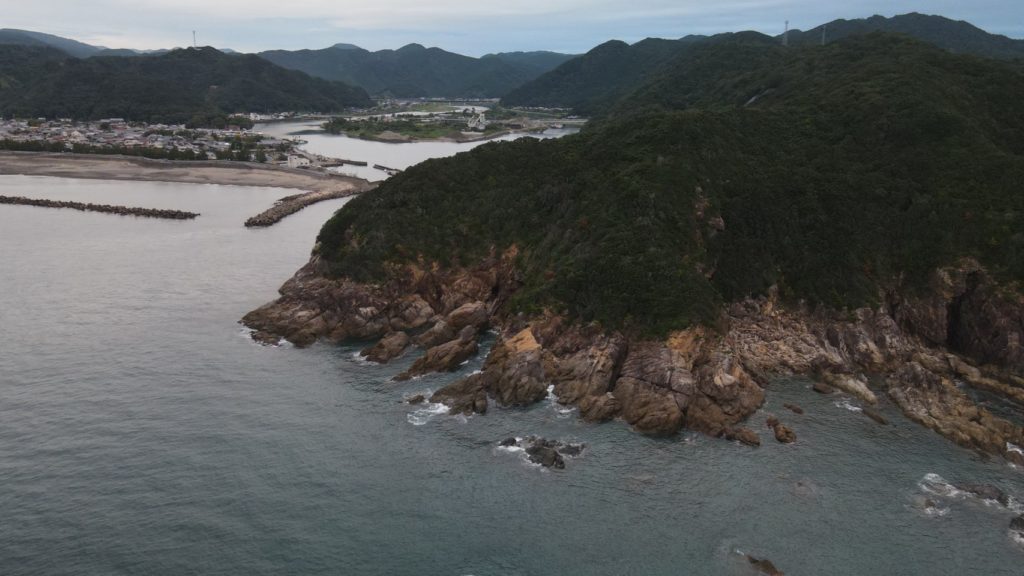 【和歌山県白浜町】『日置 川口大島』の海釣りガイド（釣れる魚・駐車場・トイレ）｜和歌山釣りwalker